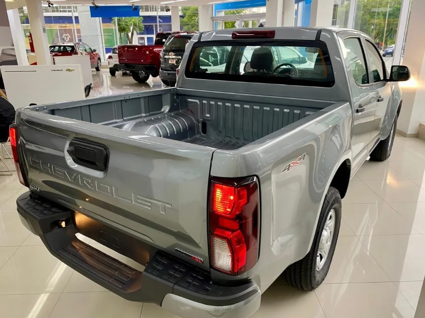 Chevrolet S10 2.8 TD DC 4X4 WT MT | brum